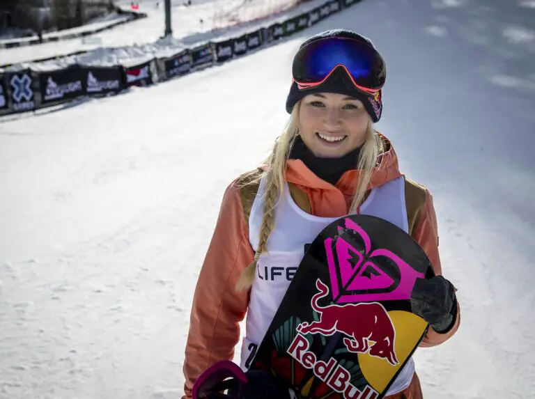 Women Snowboarders A Taste Of Victory In A Male Dominated Sport ABC women-snowboarders-a-taste-of-victory-in-a-male-dominated-sport-abc